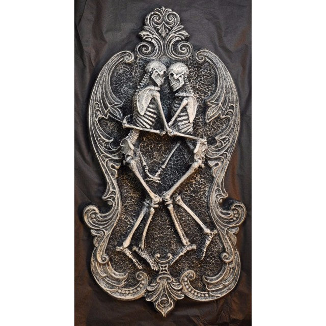 Large Amor Aeternus Wall Plaque – L'esquelet